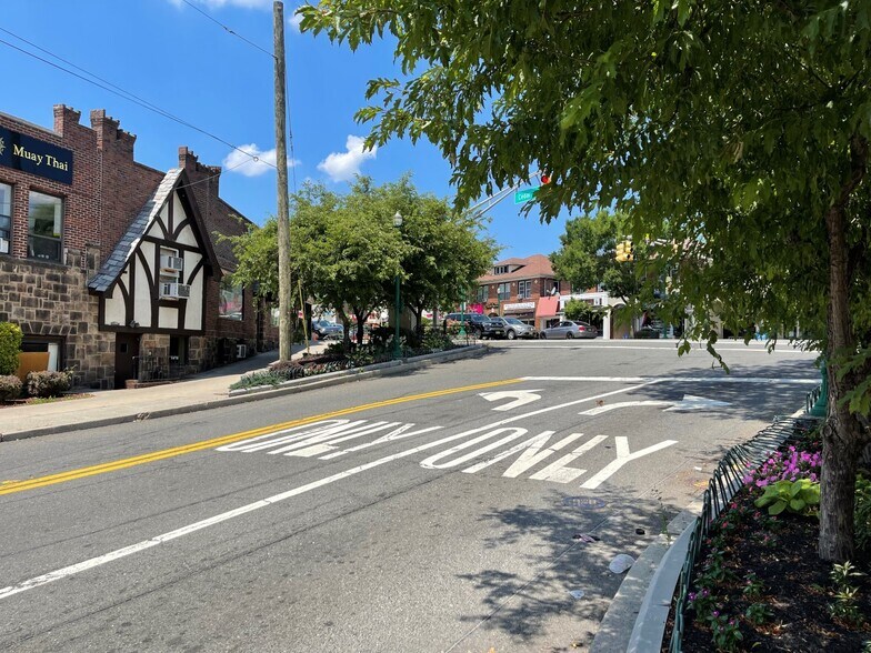 444 Cedar Ln, Teaneck, NJ 07666 - Retail For Lease Cityfeet.com