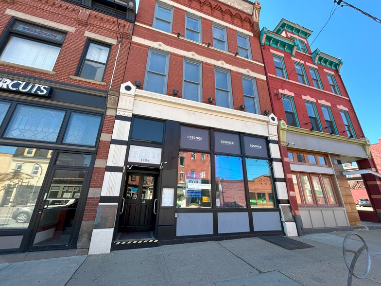 1924 E Carson St, Pittsburgh, PA 15203 - Retail Cityfeet.com