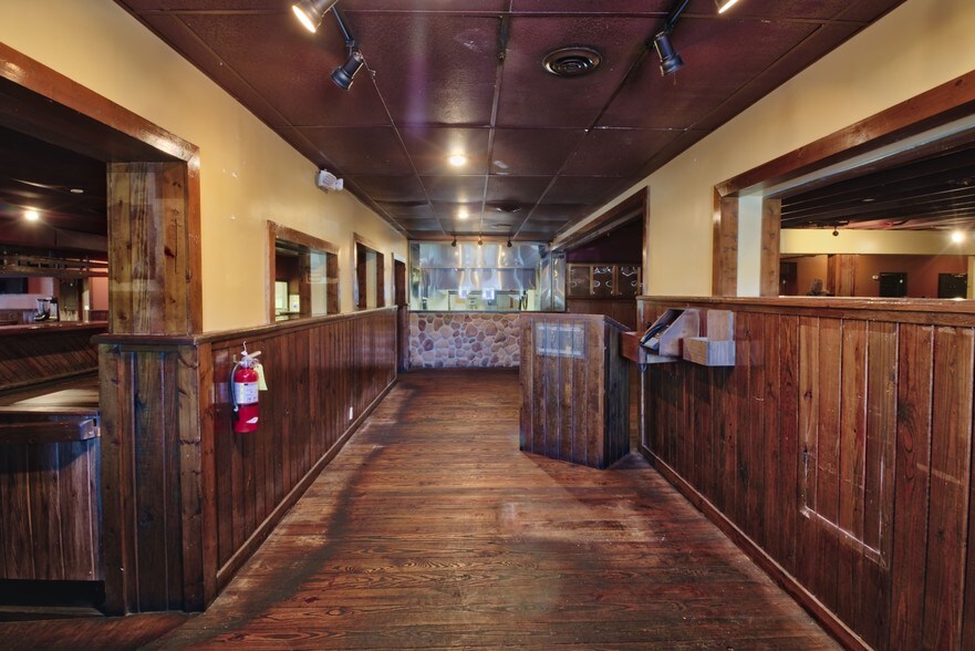 2746 Tamiami Trl, Port Charlotte, FL 33952 - Restaurant For Sale ...