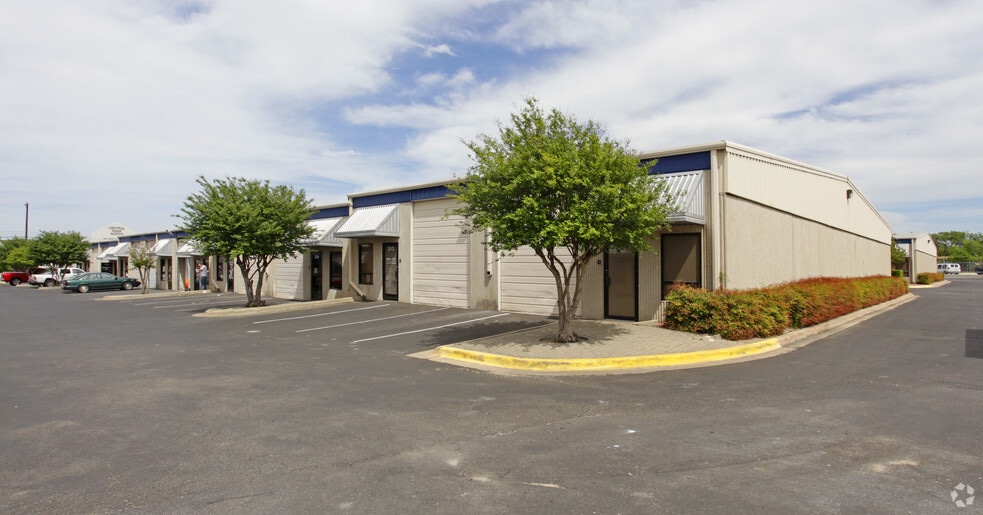 501 W Powell Ln, Austin, TX 78753 - Industrial For Lease Cityfeet.com