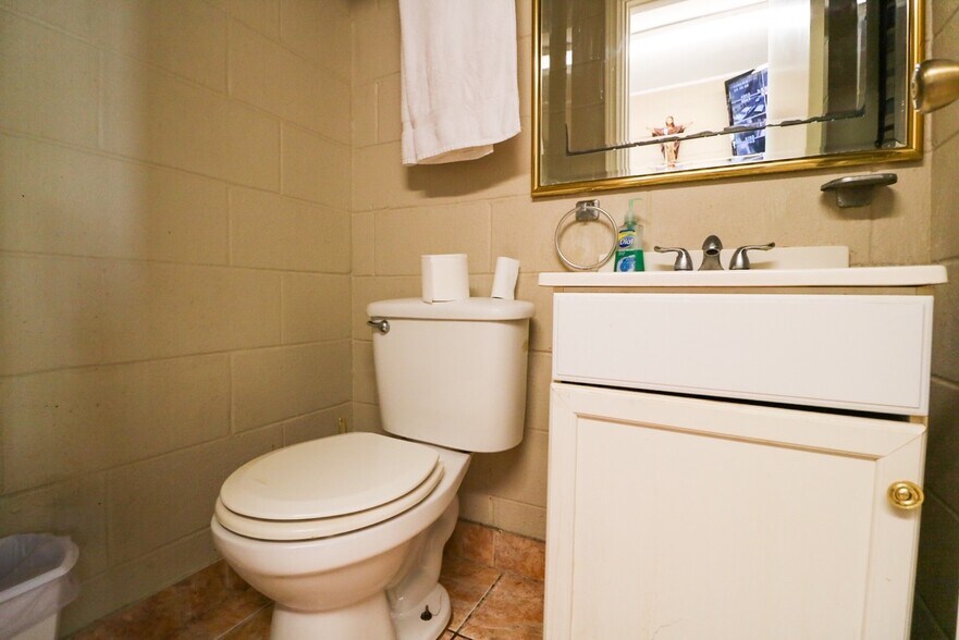 4119 Santa Maria Ave, Laredo, TX 78041 - Hotel For Sale Cityfeet.com