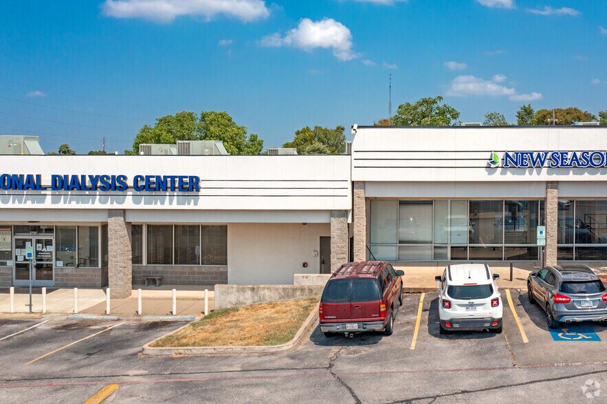 1050 N Westmoreland Rd Dallas Tx 75211 For Lease