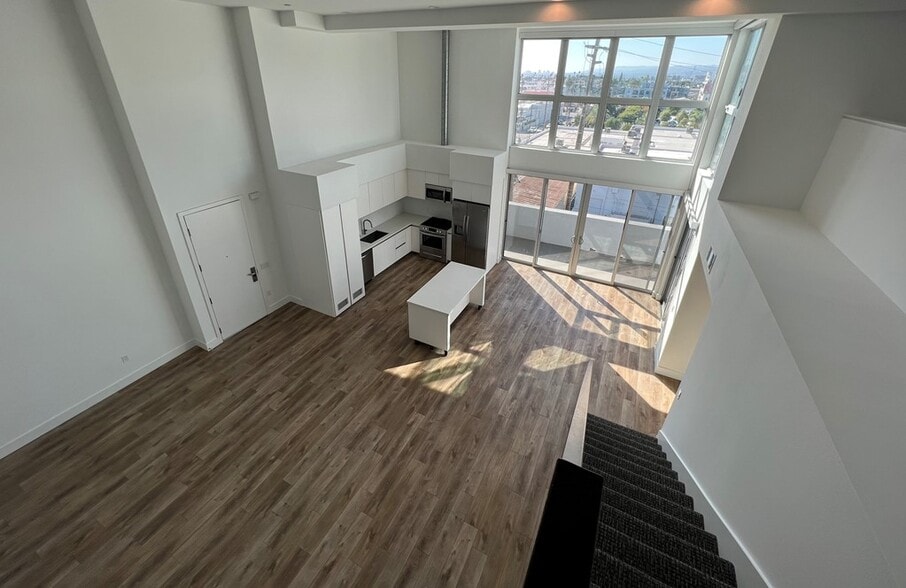 901 Vine St, West Hollywood, CA 90038 - Multi-Family For Lease Cityfeet.com