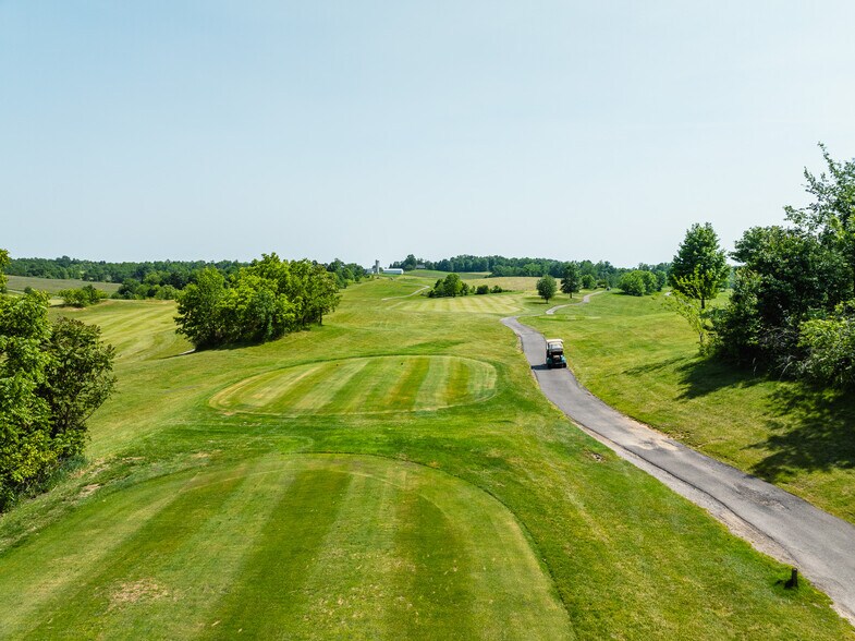 745 Hopewell rd, Hopewell, OH 43746 - Golf Course Driving Range For ...