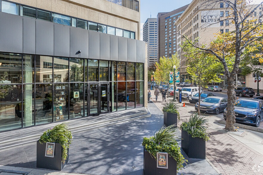 10020 101A Ave NW, Edmonton, AB T5J 3G2 - Office Cityfeet.com