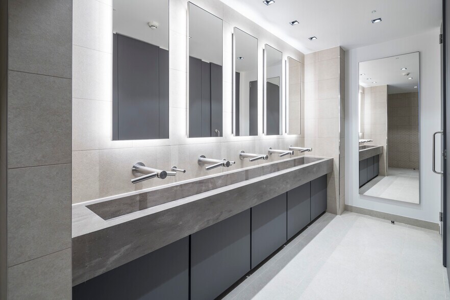 10 Old Bailey, London, LND EC4M 7NG - Office For Lease Cityfeet.com