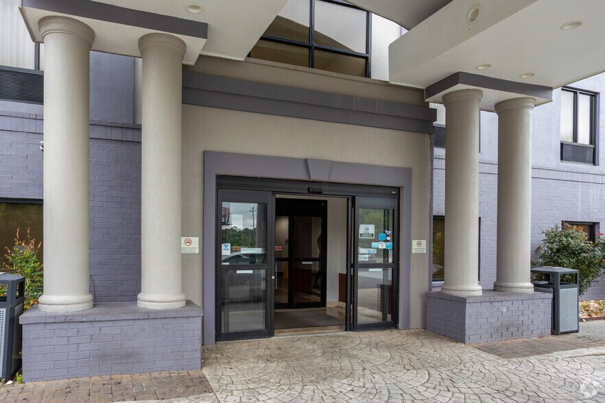 5087 Clark Howell Hwy, Atlanta, GA 30349 - Hotel For Sale Cityfeet.com