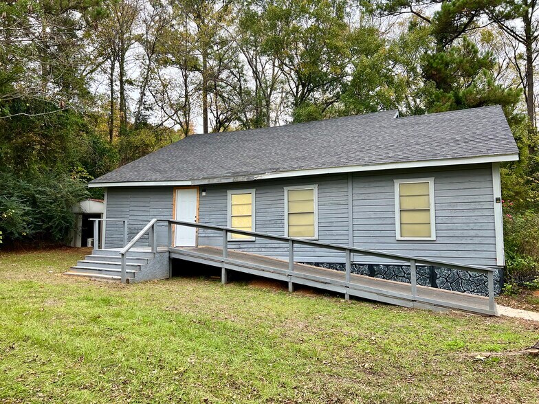 719 Tyler, Big Sandy, TX 75755 Cityfeet.com