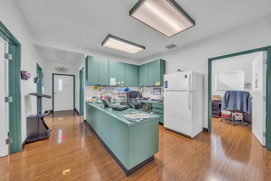 321 S Mednik Ave, East Los Angeles, CA 90022 - Healthcare For Sale ...