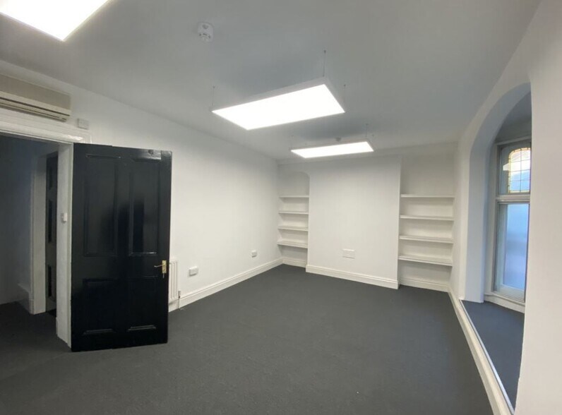 7 Hunter St, Chester, CHS CH1 2AR - Office For Lease Cityfeet.com