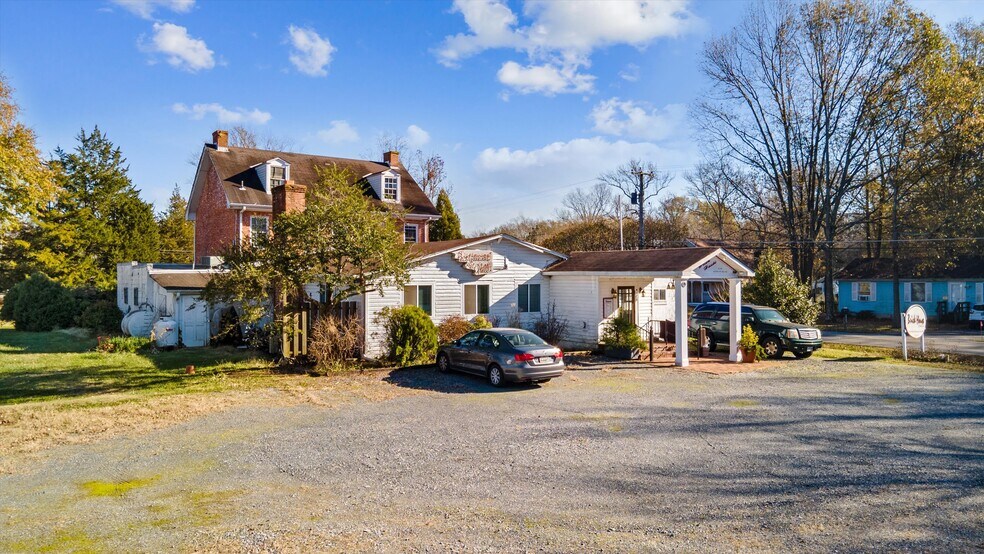 1530 Cedarhurst Rd, Shady Side, MD 20764 - Storefront Retail Office For ...