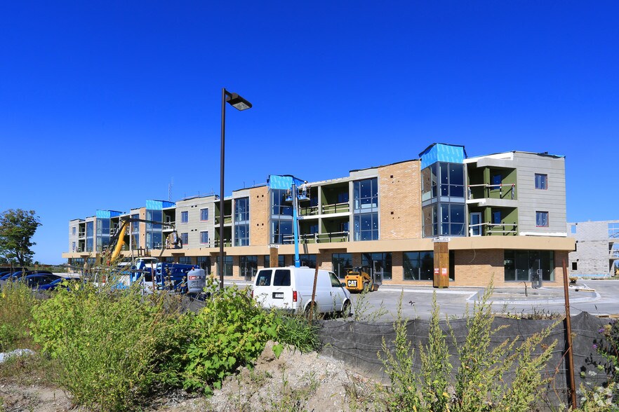 750 Big Bay Point Rd, Barrie, ON L4N 0T4 - Retail For Lease Cityfeet.com