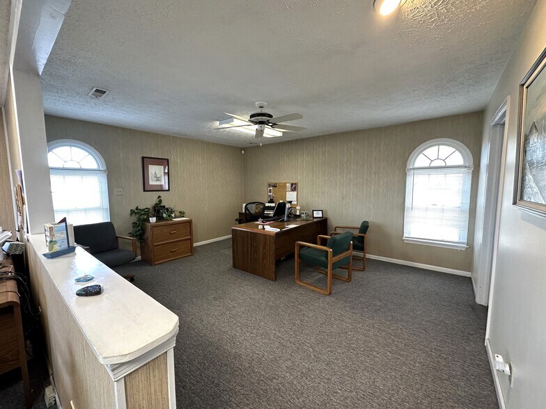 28916 Three Notch Rd, Mechanicsville, MD 20659 - Office For Sale ...