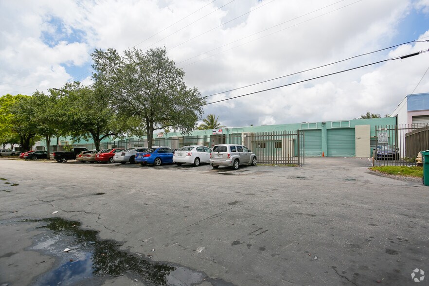 3421-3481 NW 48th St, Miami, FL 33142 - Warehouse For Sale Cityfeet.com