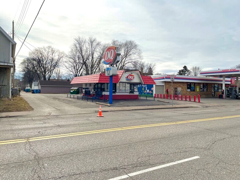 710 NE Lowry Ave, Saint Anthony, MN 55418 - Fast Food For Sale Cityfeet.com