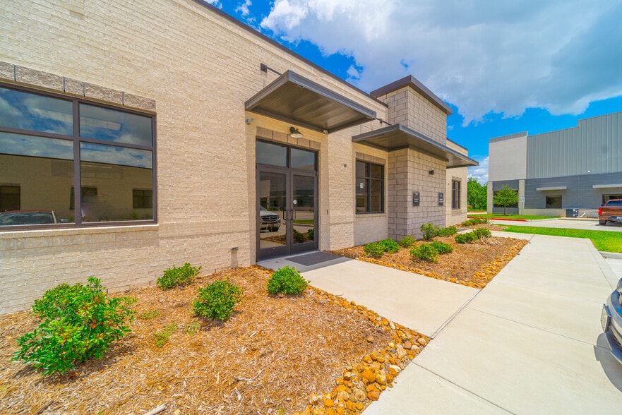 202 Industrial Blvd, Sugar Land, TX 77478 - Loft Creative Space For ...