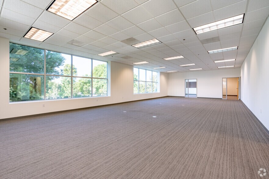 2220 Camino Del Sol, Oxnard, CA 93030 - Industrial For Lease Cityfeet.com