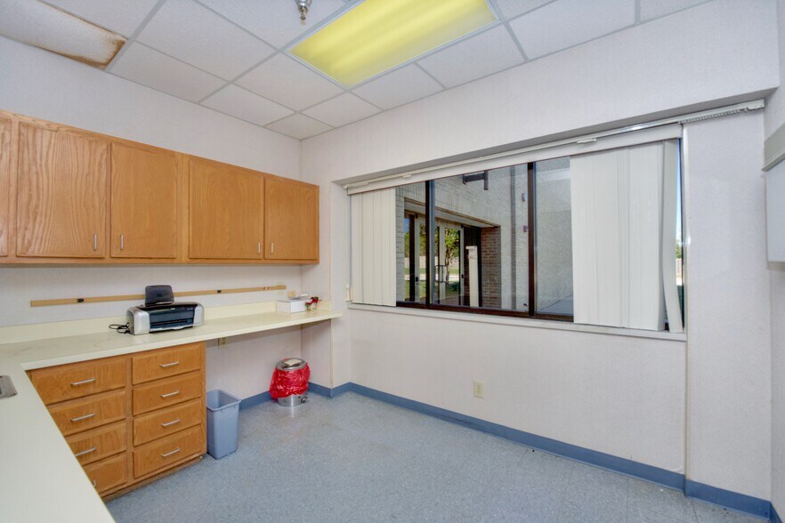 2909 S Hampton Rd, Dallas, TX 75224 - Office For Sale Cityfeet.com