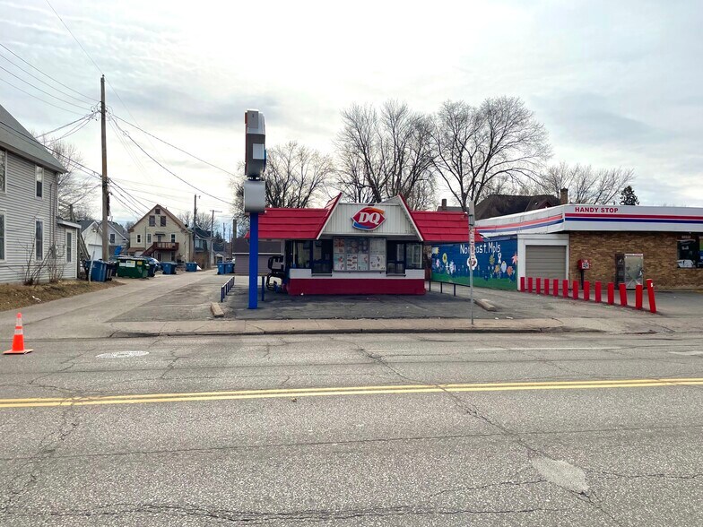 710 NE Lowry Ave, Saint Anthony, MN 55418 - Fast Food For Sale Cityfeet.com