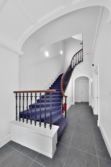 8 Rutland Sq, Edinburgh, EDH EH1 2AS - Office For Lease Cityfeet.com
