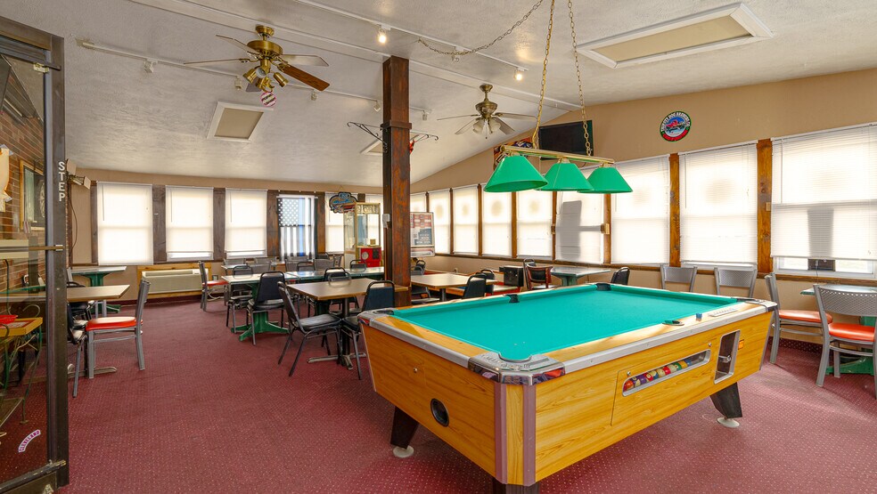 13450 Snow Rd, Brook Park, OH 44142 - Restaurant For Sale Cityfeet.com