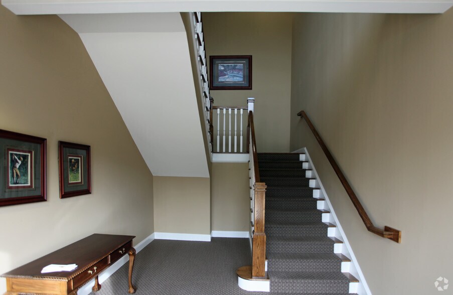 11540 N Community House Rd, Charlotte, NC 28277 - Office For Lease ...