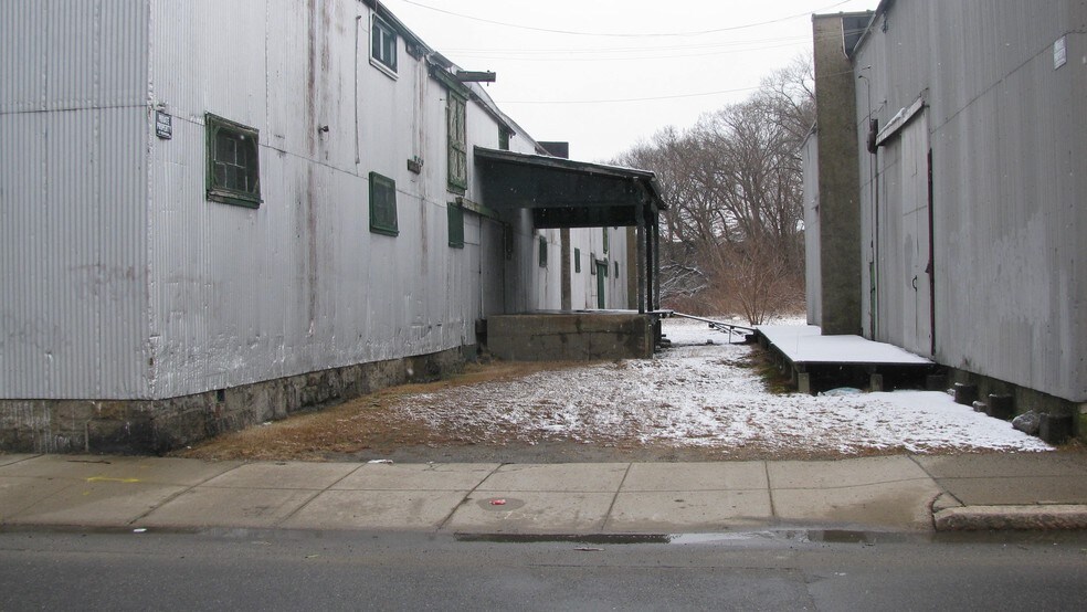 644 Rodman St Fall River Ma 02721 Warehouse For Sale