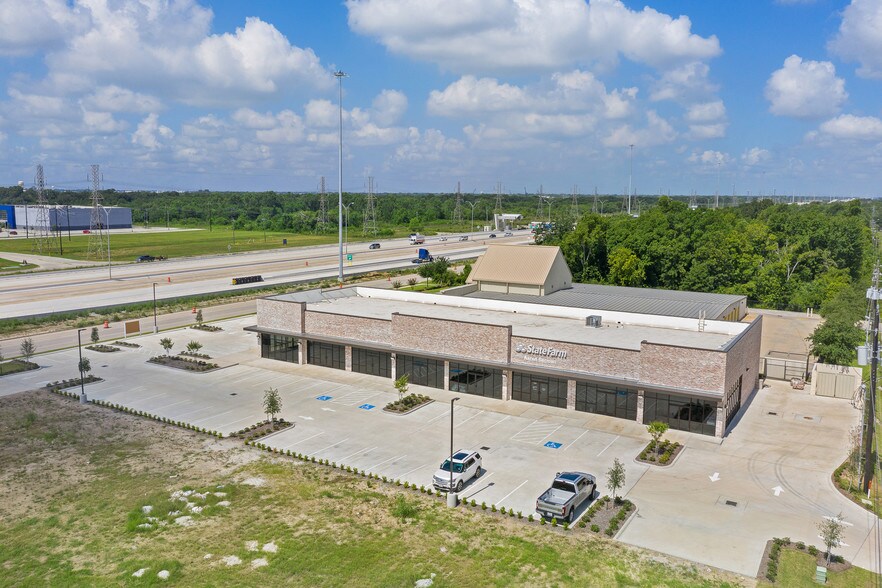 8406 Hall Rd, Houston, TX 77075 - Retail Cityfeet.com