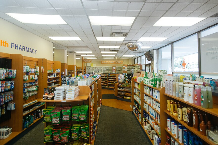 1849 Yonge St, Toronto, ON M4S 1Y2 - Medical Office For Lease Cityfeet.com