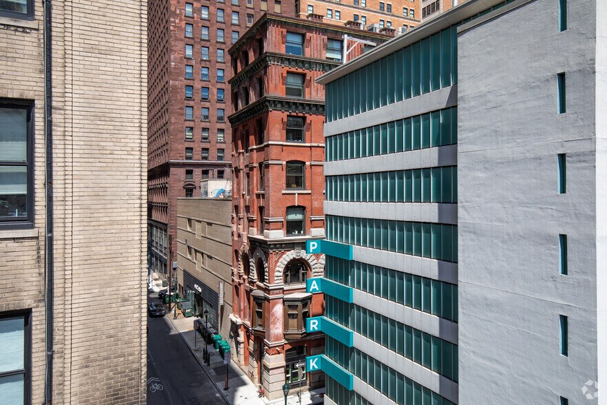 100 S Juniper St, Philadelphia, PA 19107 - Coworking Space Cityfeet.com