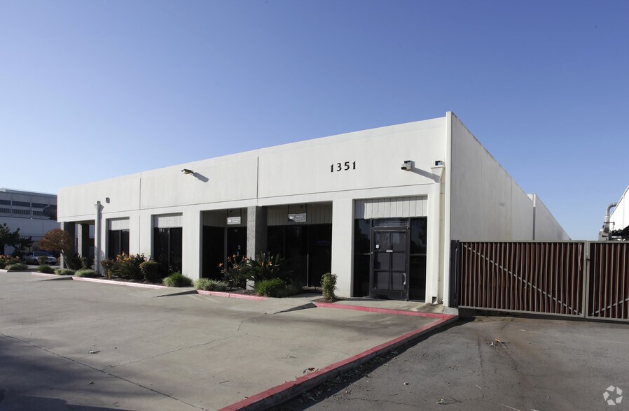 1351 N Miller St, Anaheim, CA 92806 - Industrial For Lease Cityfeet.com