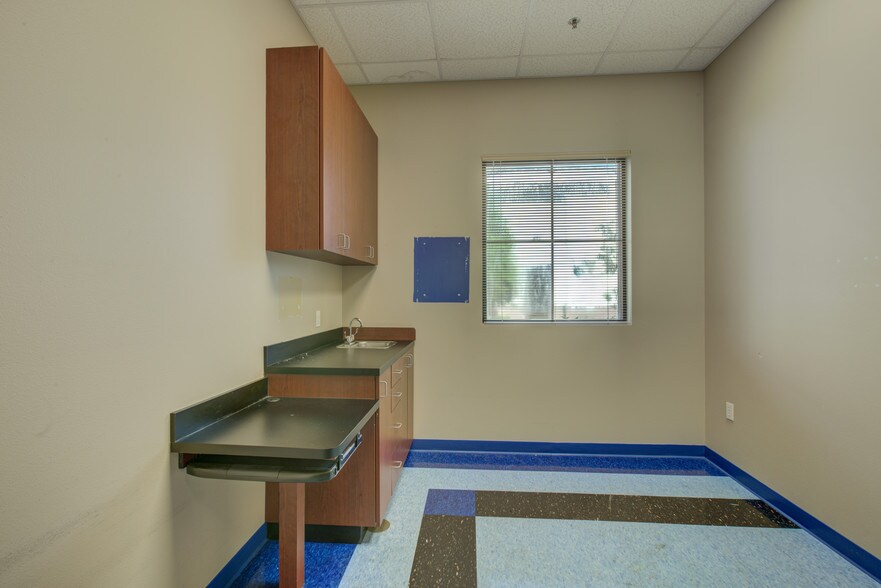 10437 Moss Park Rd, Orlando, FL 32832 - Medical Office For Lease ...
