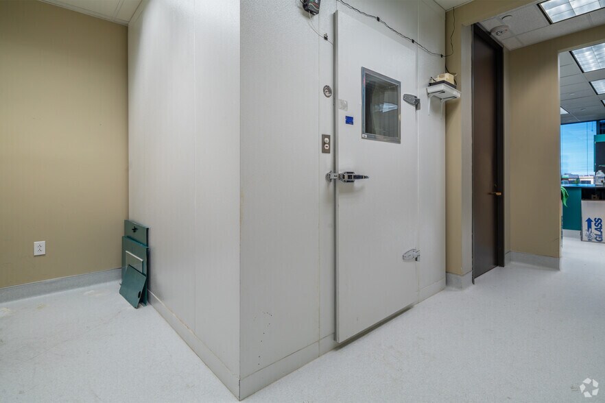 8122 Datapoint Dr, San Antonio, TX 78229 - Medical Office For Lease ...