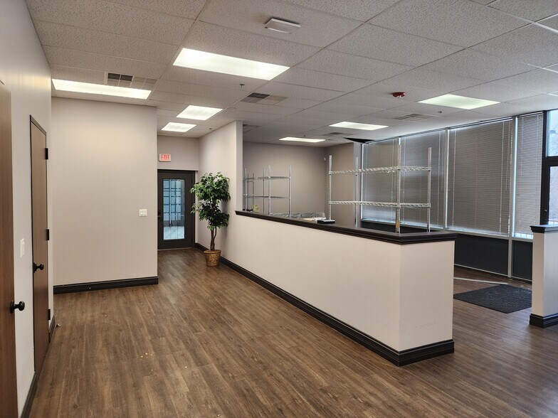 8310-8350 S Madison St, Burr Ridge, IL 60527 - Flex/R&D For Lease ...