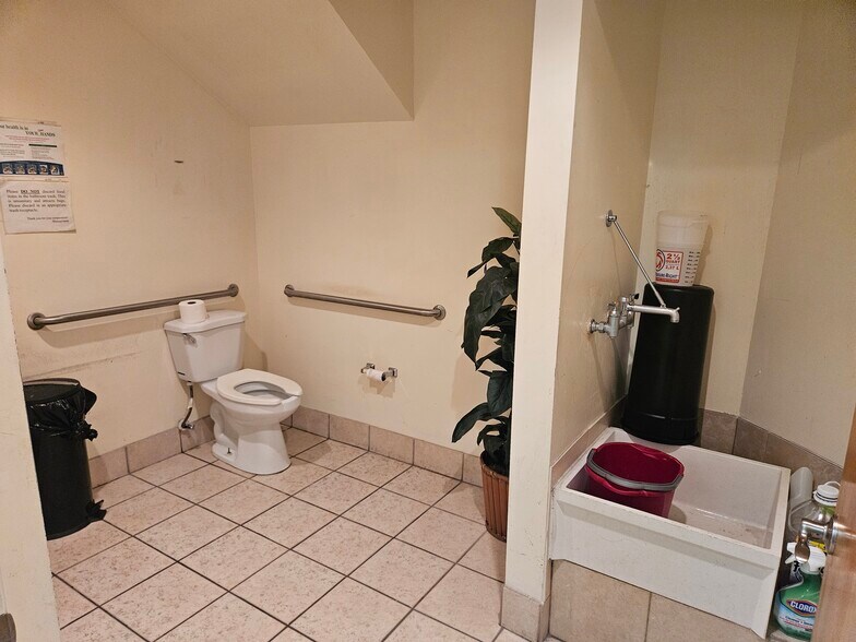 10220 W State Road 84, Davie, FL 33324 - Flex For Sale Cityfeet.com