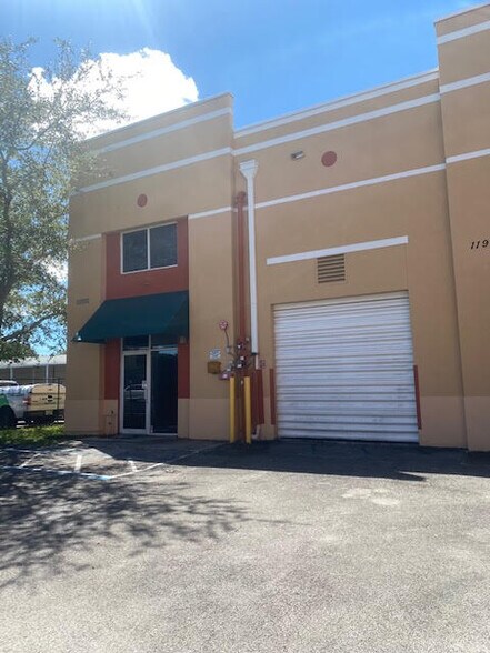 11975 SW 142nd Ter, Miami, FL 33186 - Warehouse For Sale Cityfeet.com