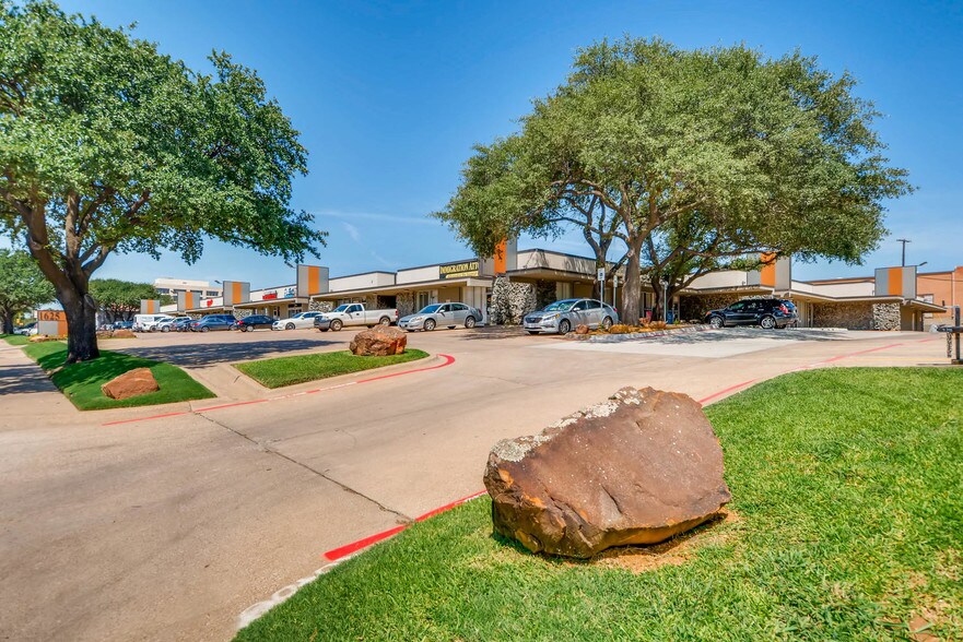 1625 W Mockingbird Ln, Dallas, TX 75235 - Retail For Lease Cityfeet.com