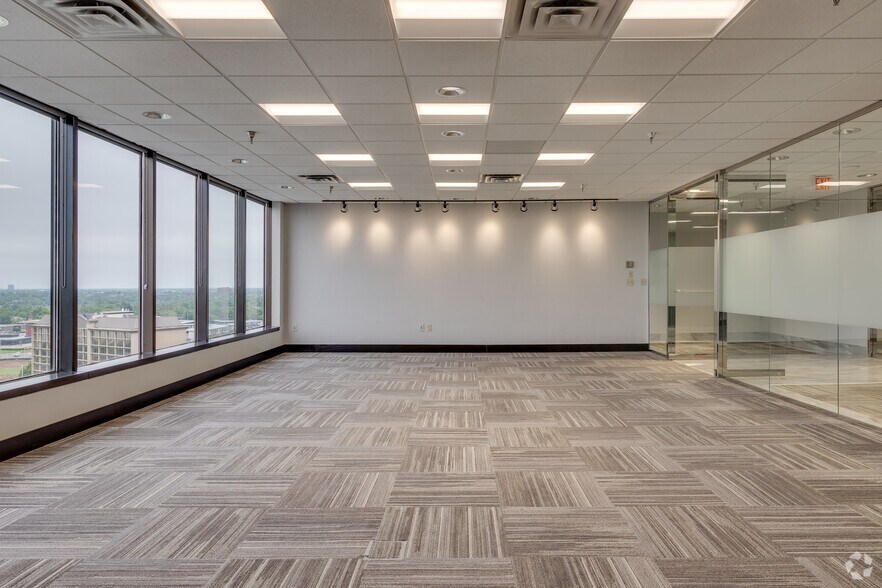 3030 NW Expressway, Oklahoma City, OK 73112 - Office For Lease Cityfeet.com