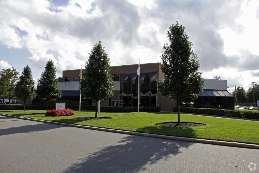 266-300 Raritan Center Pky, Edison, NJ 08837 - Flex/R&D For Lease ...