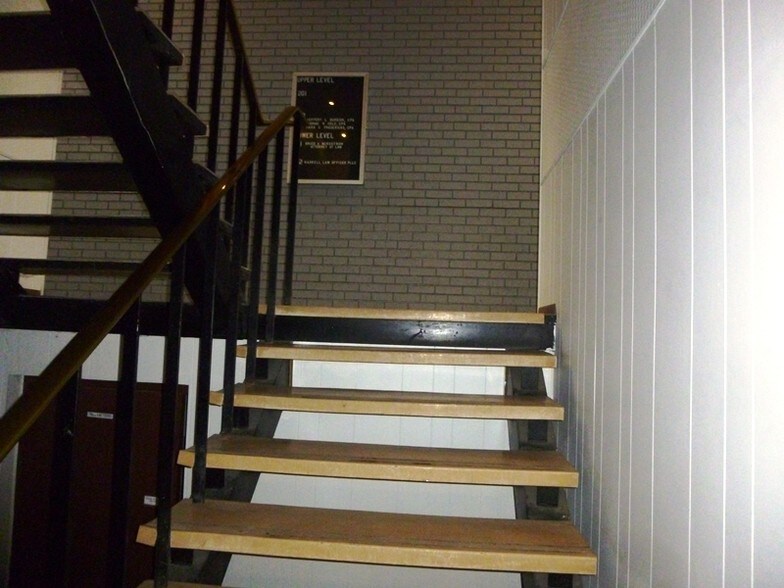 14716 Allen Rd, Taylor, MI 48180 - Office For Sale Cityfeet.com