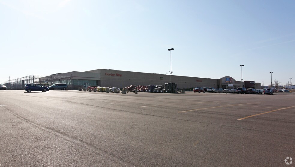1740-1800 SW Wanamaker Rd, Topeka, KS 66604 - Retail For Lease Cityfeet.com