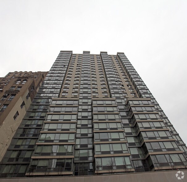 350 W 37th St, New York, NY 10018 - Multi-Family For Lease Cityfeet.com