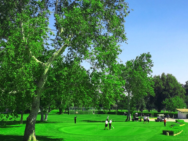 3433 Parkside Dr, San Bernardino, CA 92404 - Golf Course Driving Range ...