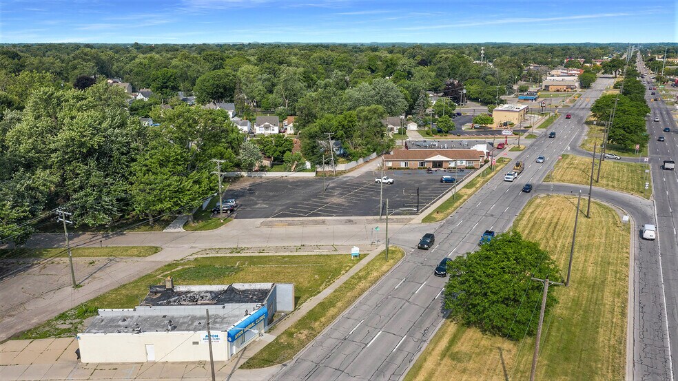 27165 Grand River Ave, Redford, MI 48240 - Storefront Retail Office For ...
