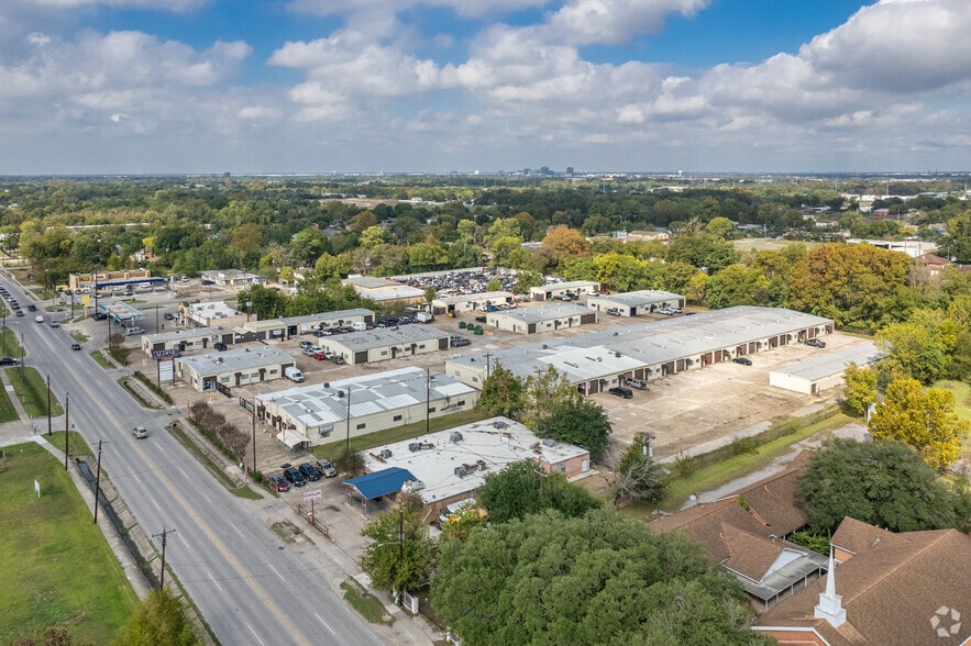 2021 Aldine Mail Route Rd, Houston, TX 77039 - Industrial For Lease ...