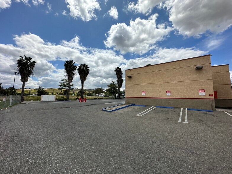 22 Rio Rancho Rd, Pomona, CA 91766 - Retail For Lease Cityfeet.com