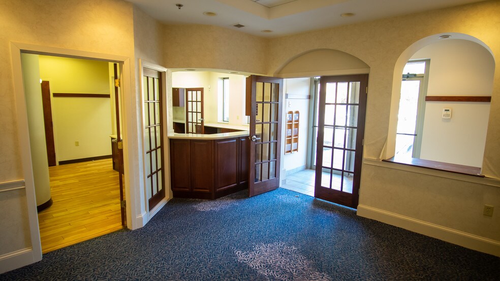 65 Thomas Johnson Dr, Frederick, MD 21702 - Medical Office For Lease ...