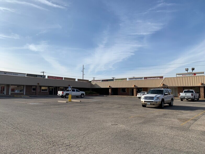 1541 John Ben Shepperd Pky, Odessa, TX 79761 - Storefront Retail Office ...