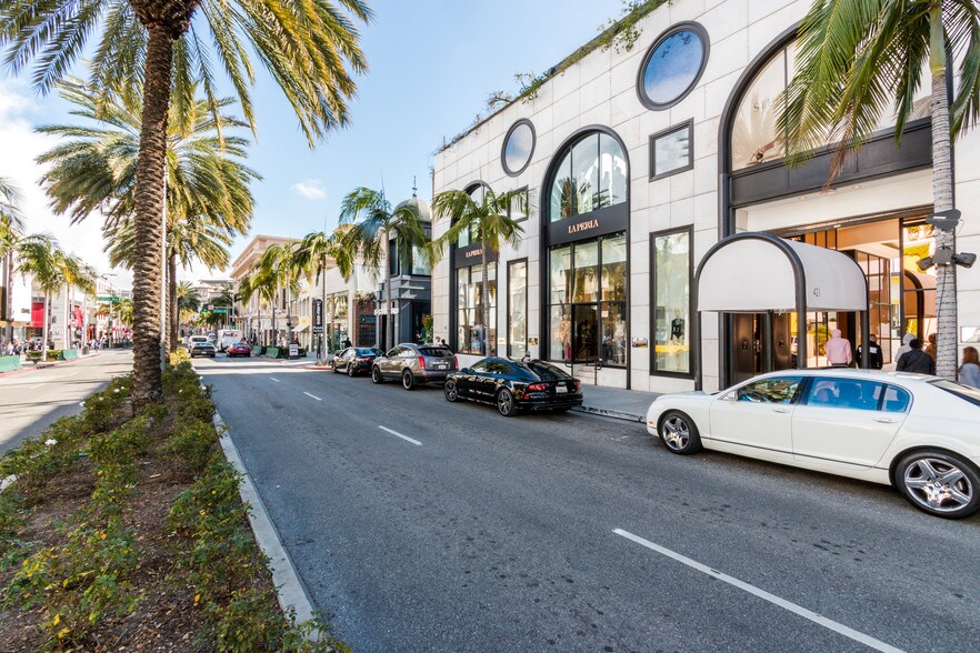 413-445 N Rodeo Dr, Beverly Hills, CA 90210 - Retail For Lease Cityfeet.com