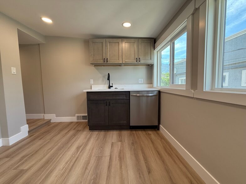 4212 S Highland Dr, Millcreek, UT 84124 - Loft Creative Space For Sale ...